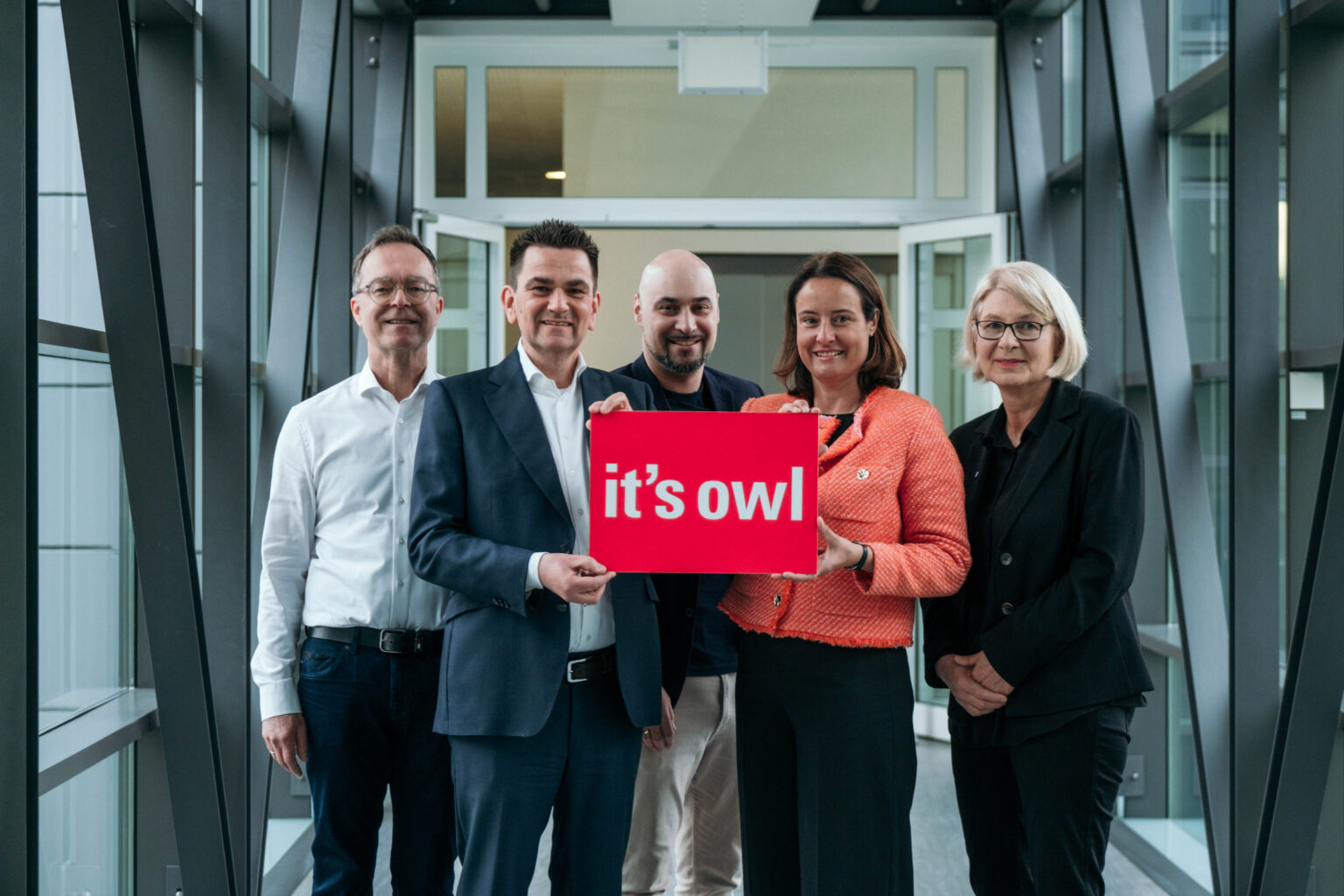 it’s OWL - the competence network for Industrie.Zero